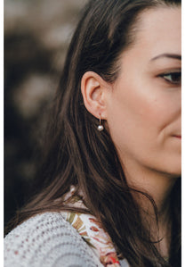 Ohrringe Loop mit Perle weiß - Heideman GmbH